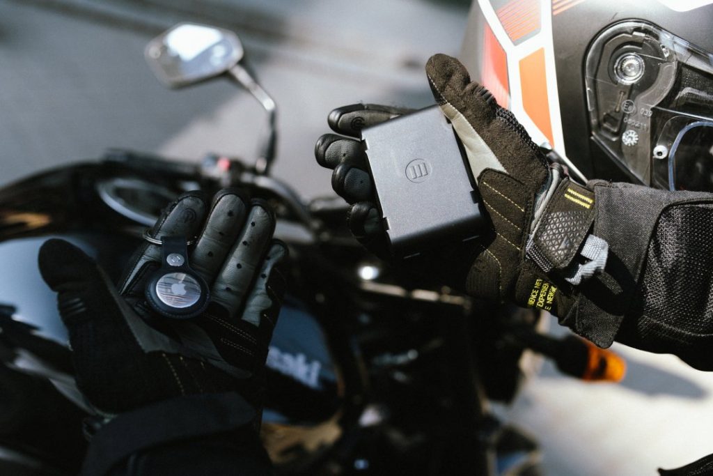 Anti-theft GPS tracker for every vehicle - Monimoto US