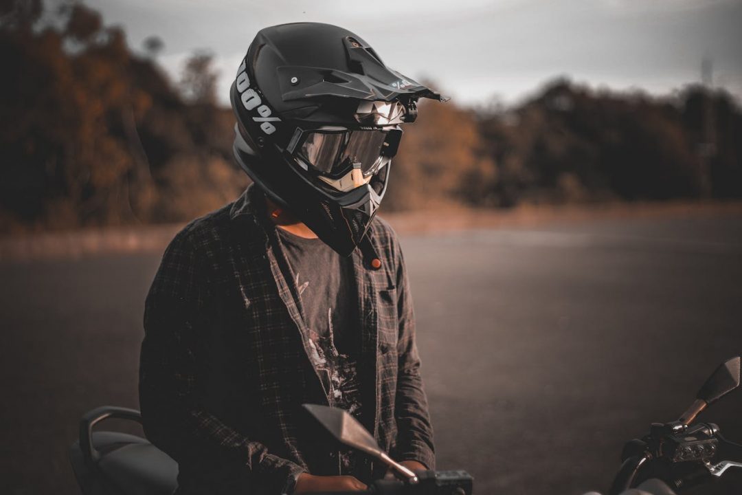 Motorcycle GPS Tracker vs AirTag